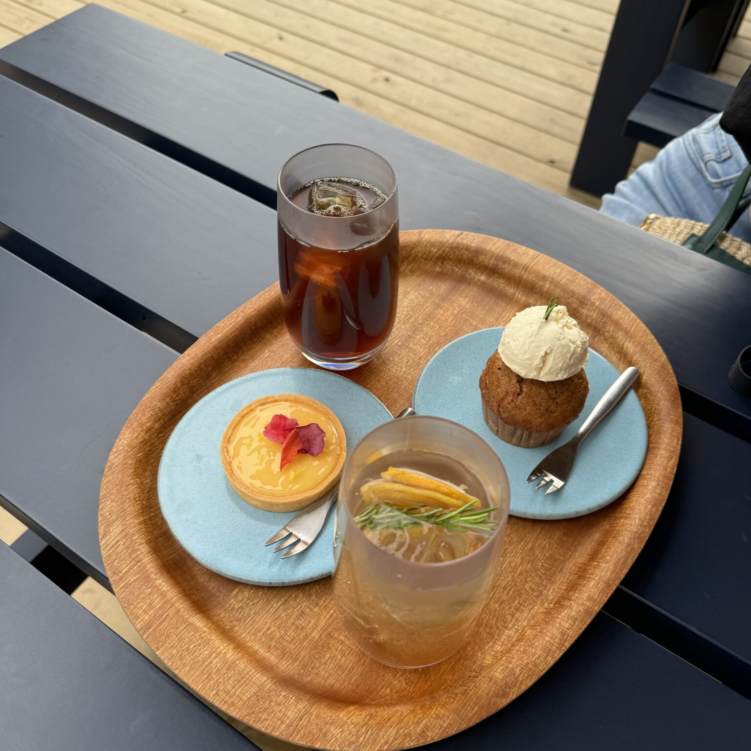 【公園のど真ん中】BLUE SIX COFFEE / ブルーシックスコーヒー（国立競技場） - orange usagi coffee